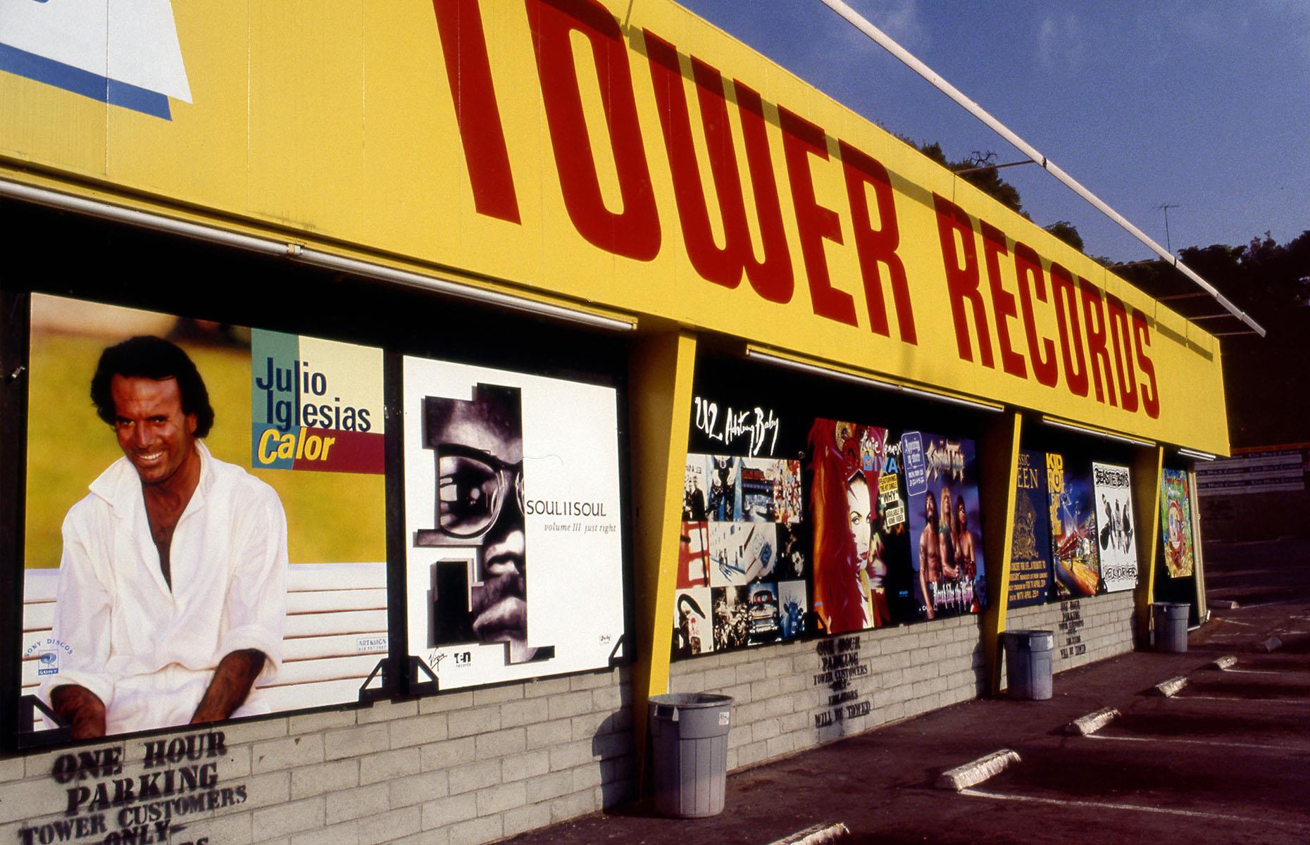 The iconic American stores that completely vanished