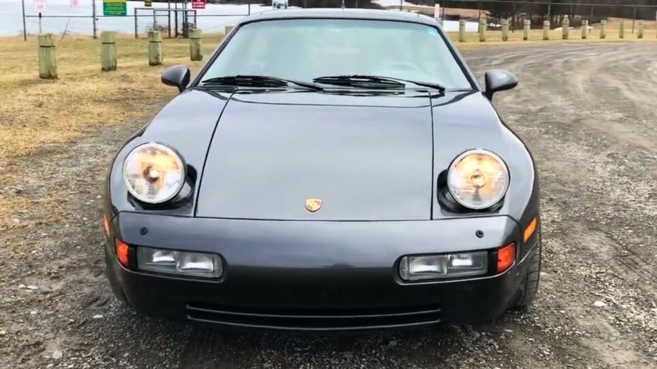 Why Pop-Up Headlights Need to Come Back