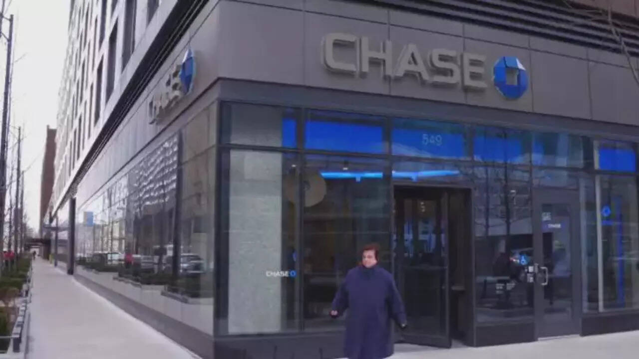 America's largest bank JPMorgan Chase is suing more customers across ...