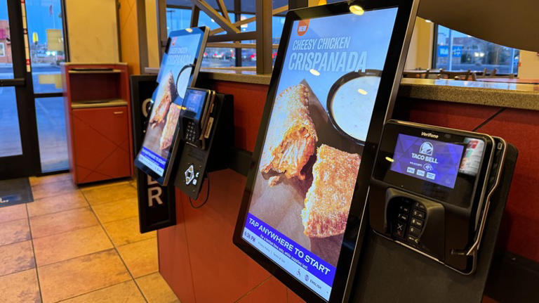 15 Hacks For Ordering At Taco Bell Everyone Should Know