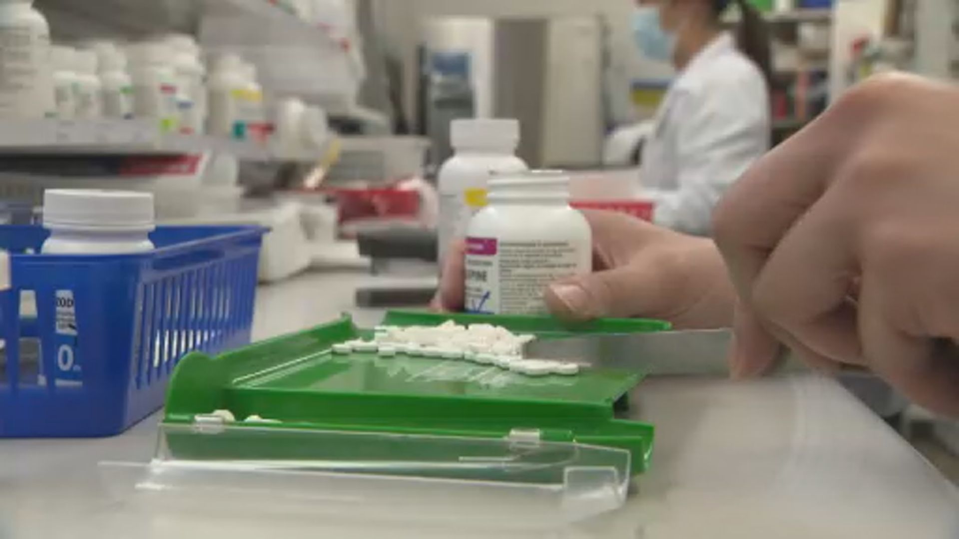 Health Canada issues recall for some acetaminophen, melatonin tablets ...