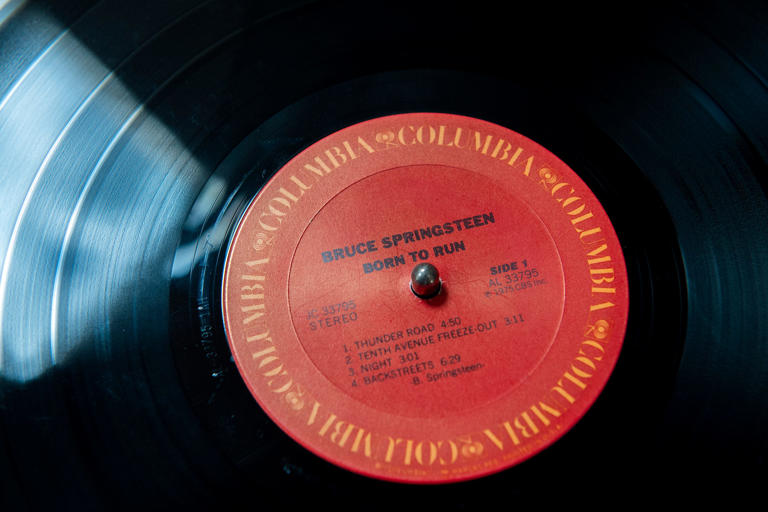 Tenth Avenue Freeze-Out: Bruce Springsteen creates a musical mythology