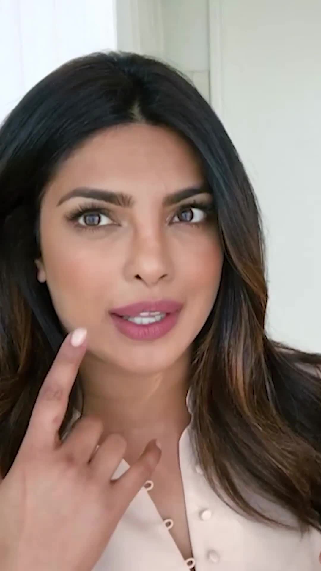 Priyanka Chopra's Lip Scrub Secret