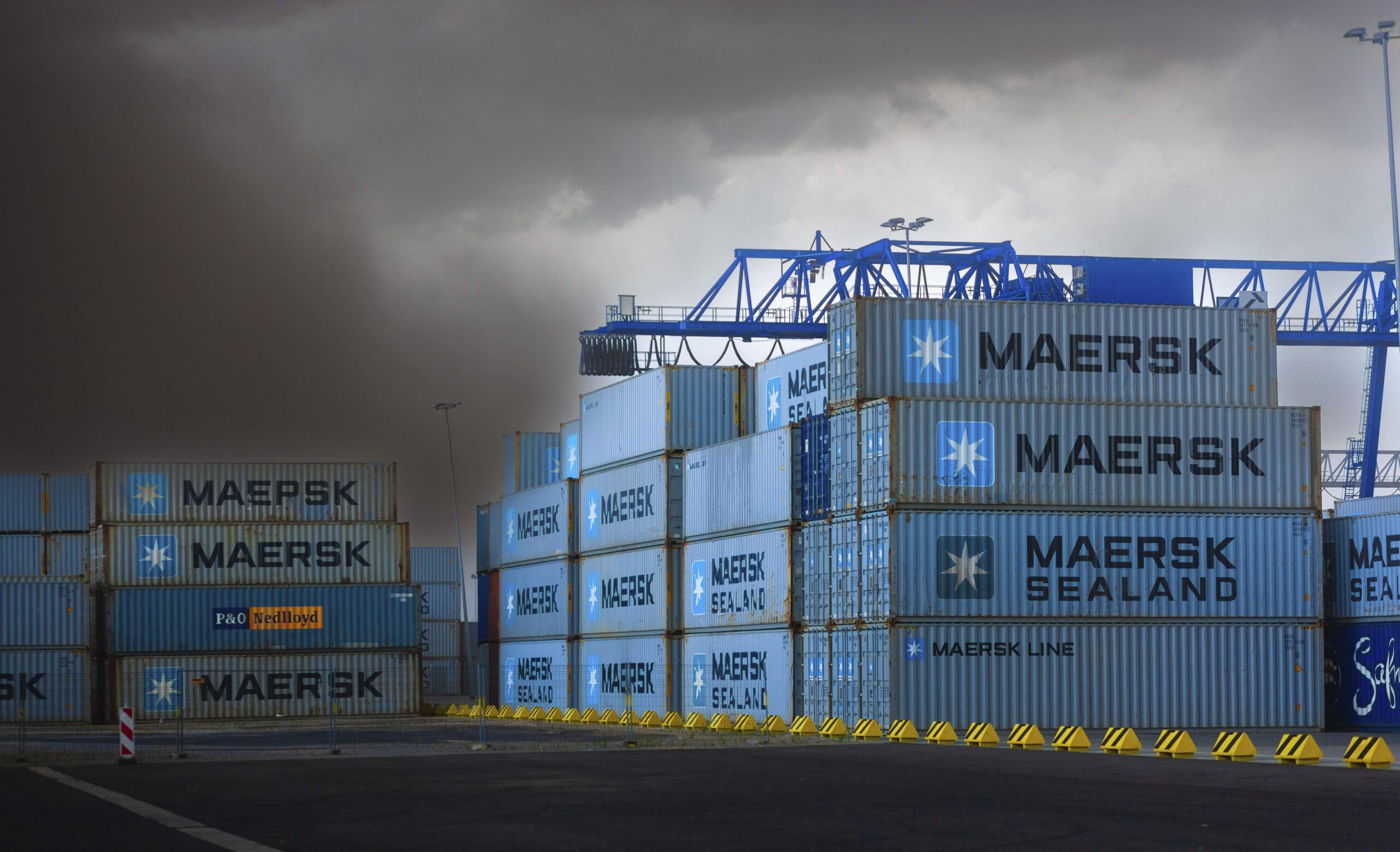 Welthandel bricht 2025 ein