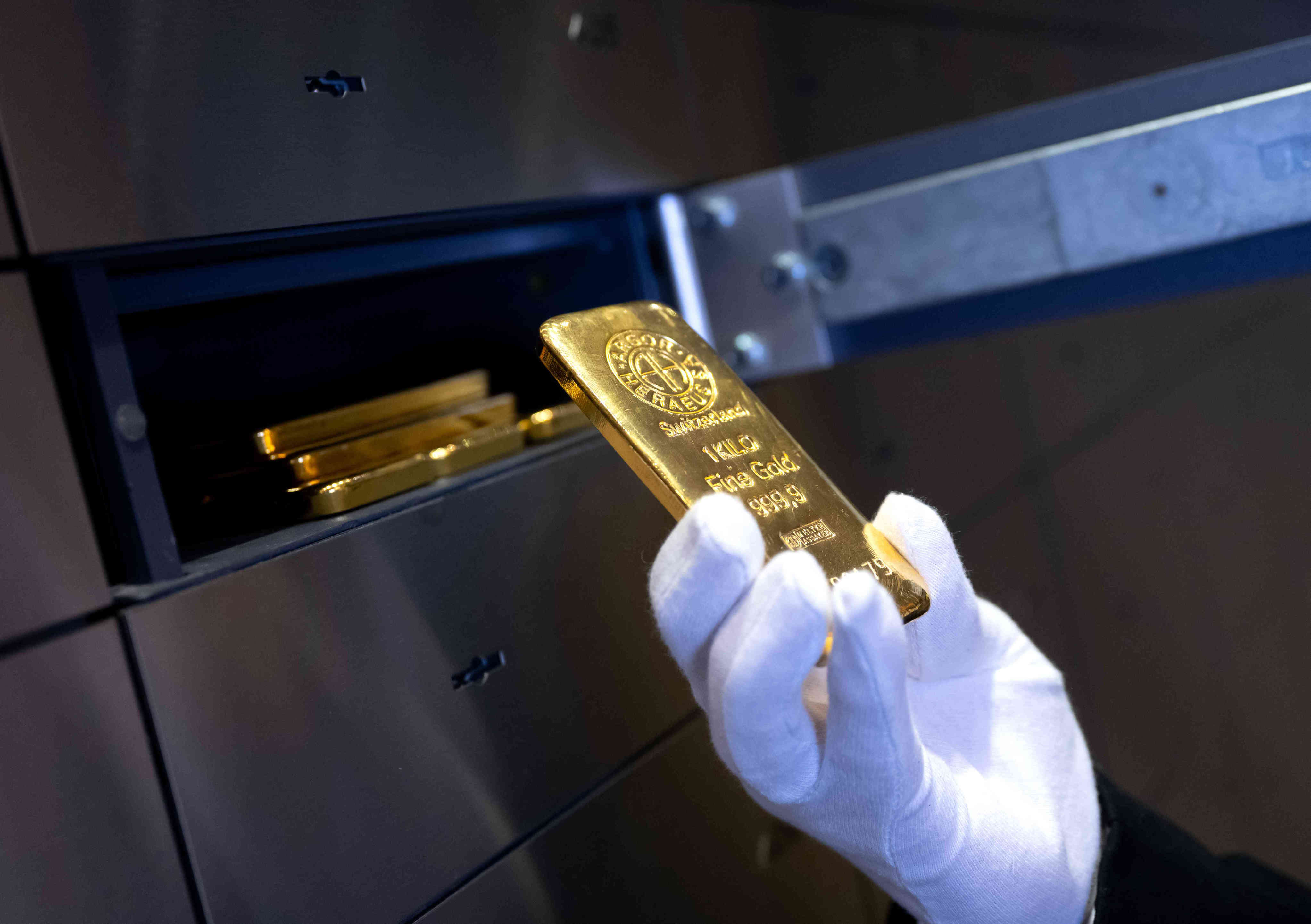 Why Gold Prices Surged to a Record High on Wednesday