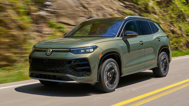 2026 Volkswagen Tiguan SEL R-Line Turbo First Look: Big Power Boost for ...