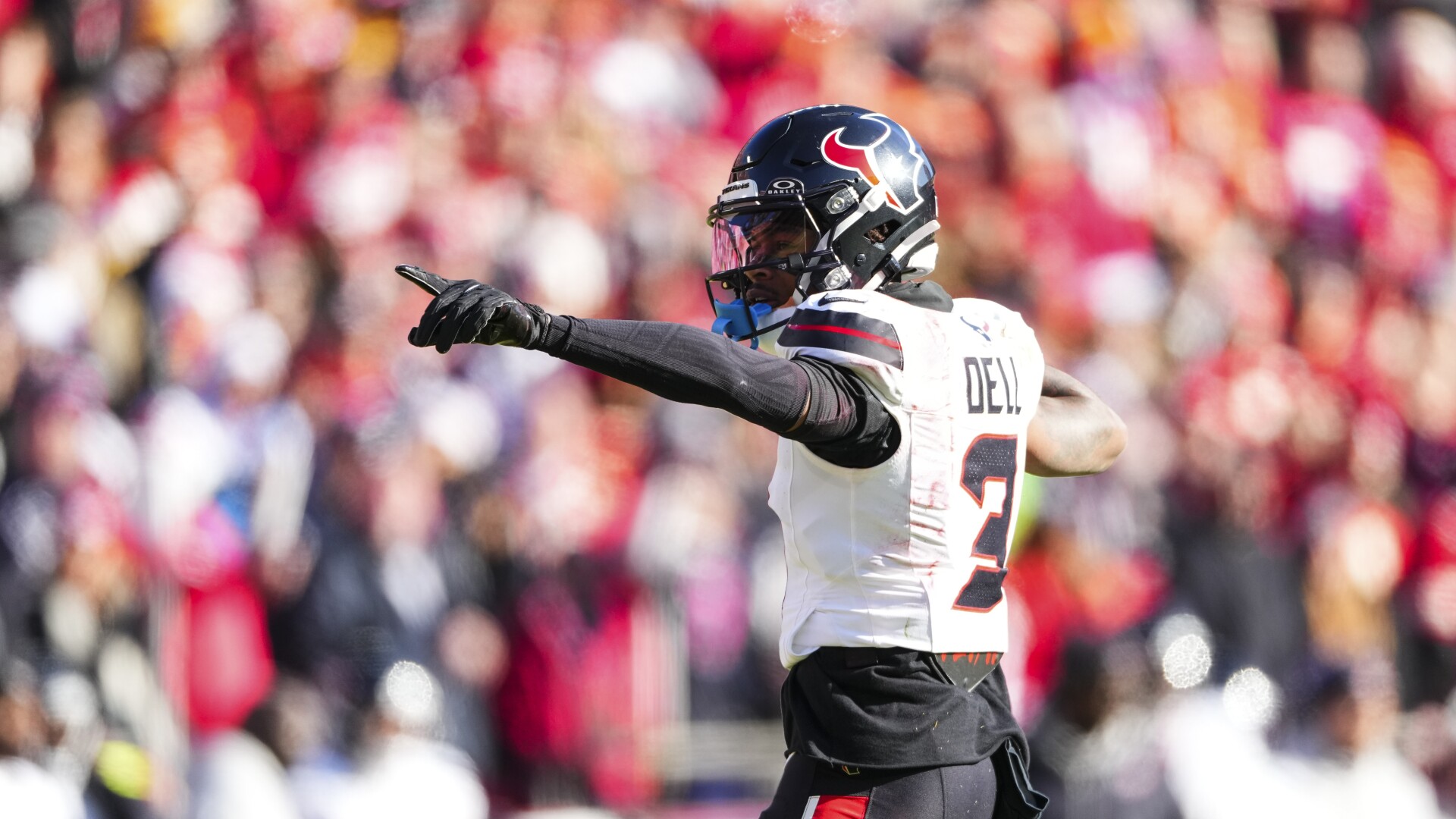 Tank Dell continues his rehab from a gruesome knee injury