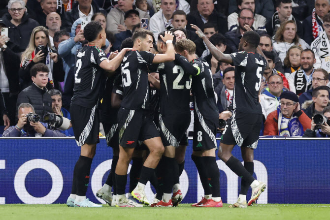 ‘지붕 닫아도 소용없다’ 아스널, 레알 따돌리고 16년 만에 UCL 4강