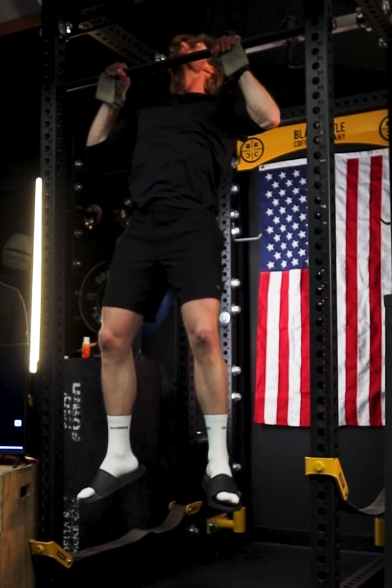 Truett Hanes performs over 10,000 pull ups inside 24 hours