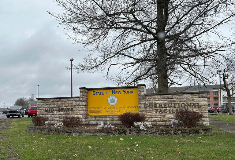 NY prison guards beat an inmate to death then tried to cover it up ...