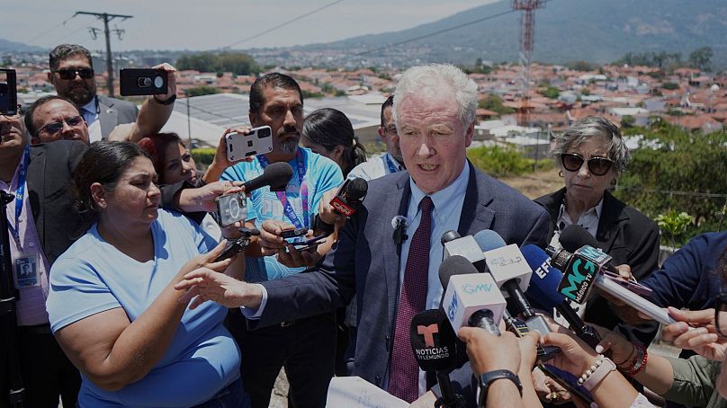 Giudice Usa contro Trump: "oltraggio alla corte" per deportazione ...