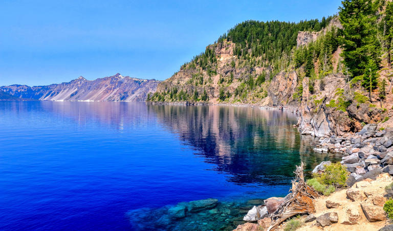 Park Scientists Will Be The Only Ones Allowed At This Popular U.S. Lake ...