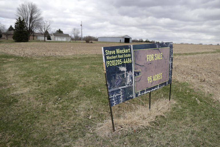 Appleton annexes 95 acres of farmland from Grand Chute for development ...