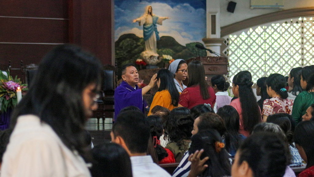 4 Contoh Tata Ibadah Paskah Lengkap dengan Susunan Acaranya