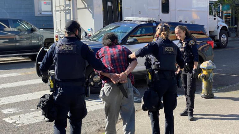 Suspect accused in two Portland standoffs identified after arrest ...