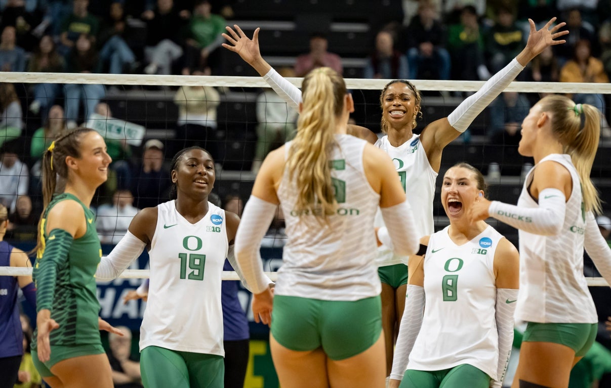 Fantastic women's volleyball photos from the 2024 NCAA season