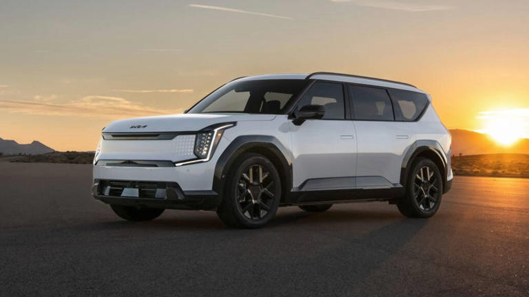 Nightfall Trim Brings More Style To 2026 Kia EV9 Line