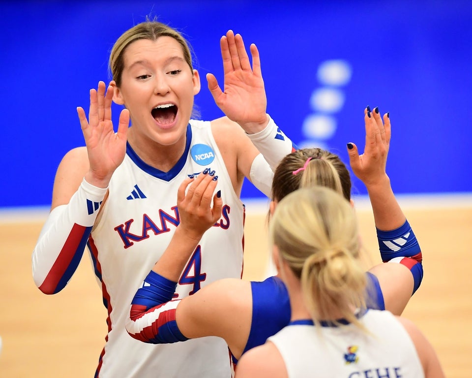 Stunning close-up photos from the 2024 NCAA volleyball season