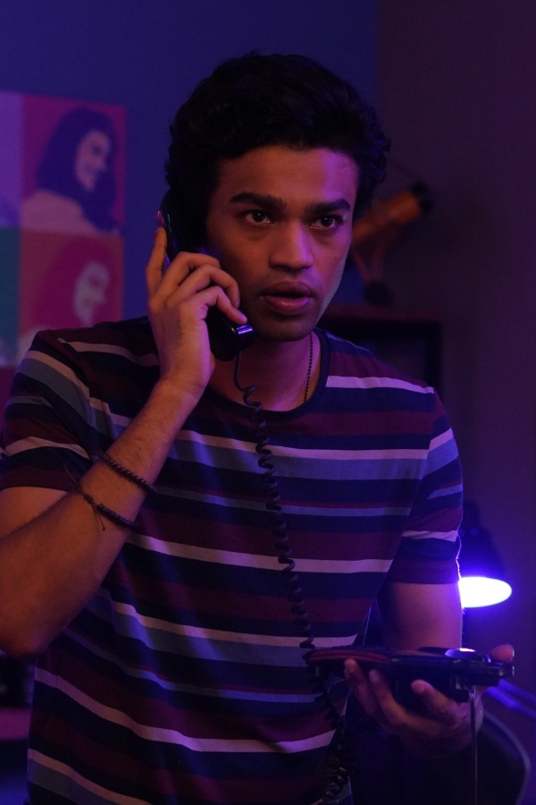 Logout Movie Review: A Gripping & Well-Made Cyber Thriller Starring ...