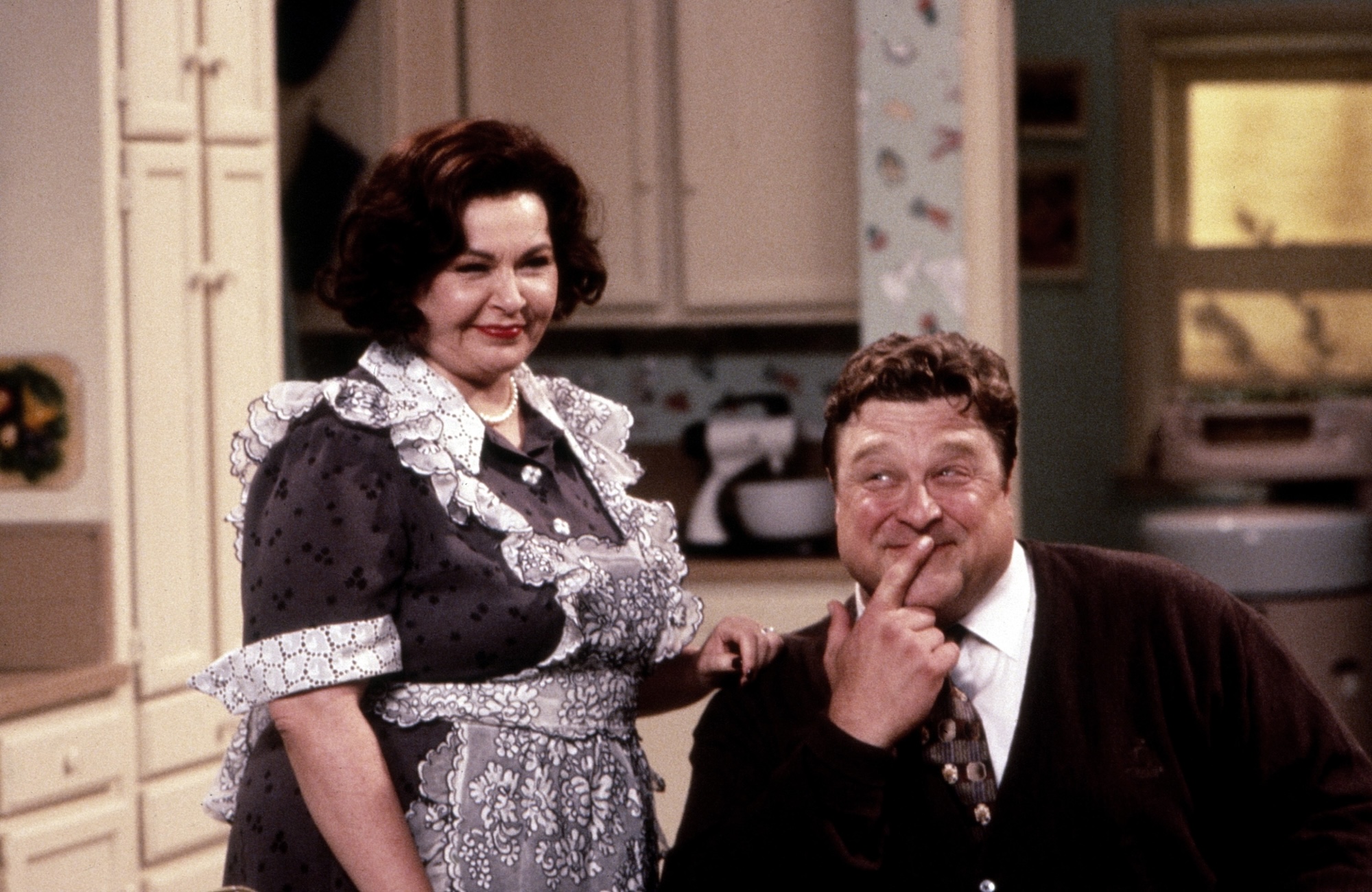 John Goodman's Dan Battles Emotions Over Roseanne's Death on 'The Conners'