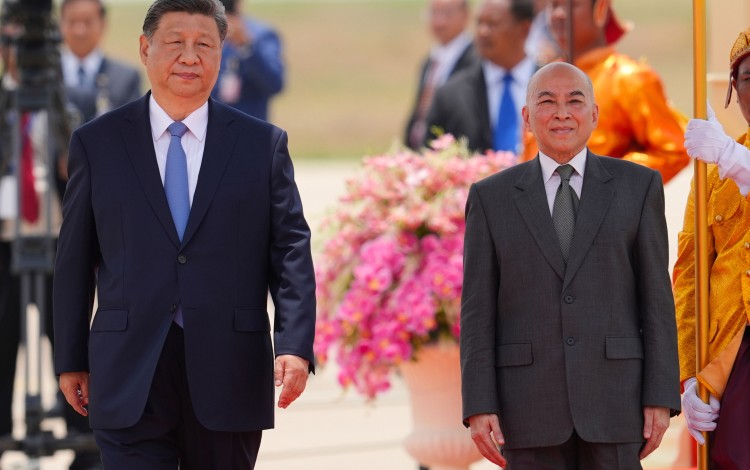 China’s Xi Jinping arrives in Cambodia on final leg of Southeast Asian tour