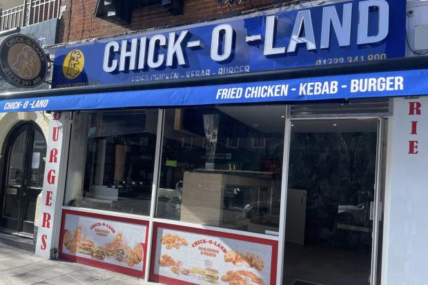 Fried chicken takeaway reopens in city centre with new look after ...