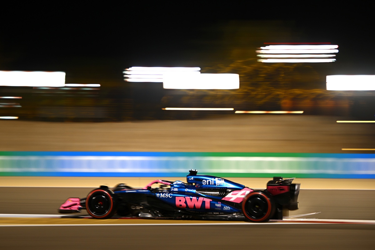 Egy Forma-1-es csapat már kifejezte örömét a V10-es körüli tervek ...