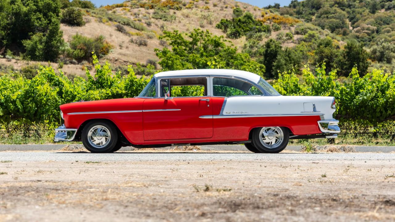 Classic cars that wore two-tone well