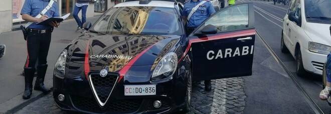 Moconesi: 87enne vola con l’auto fuori strada, esce da solo dall’abitacolo