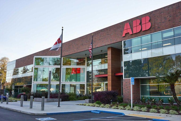 ABB to spin off robotics business