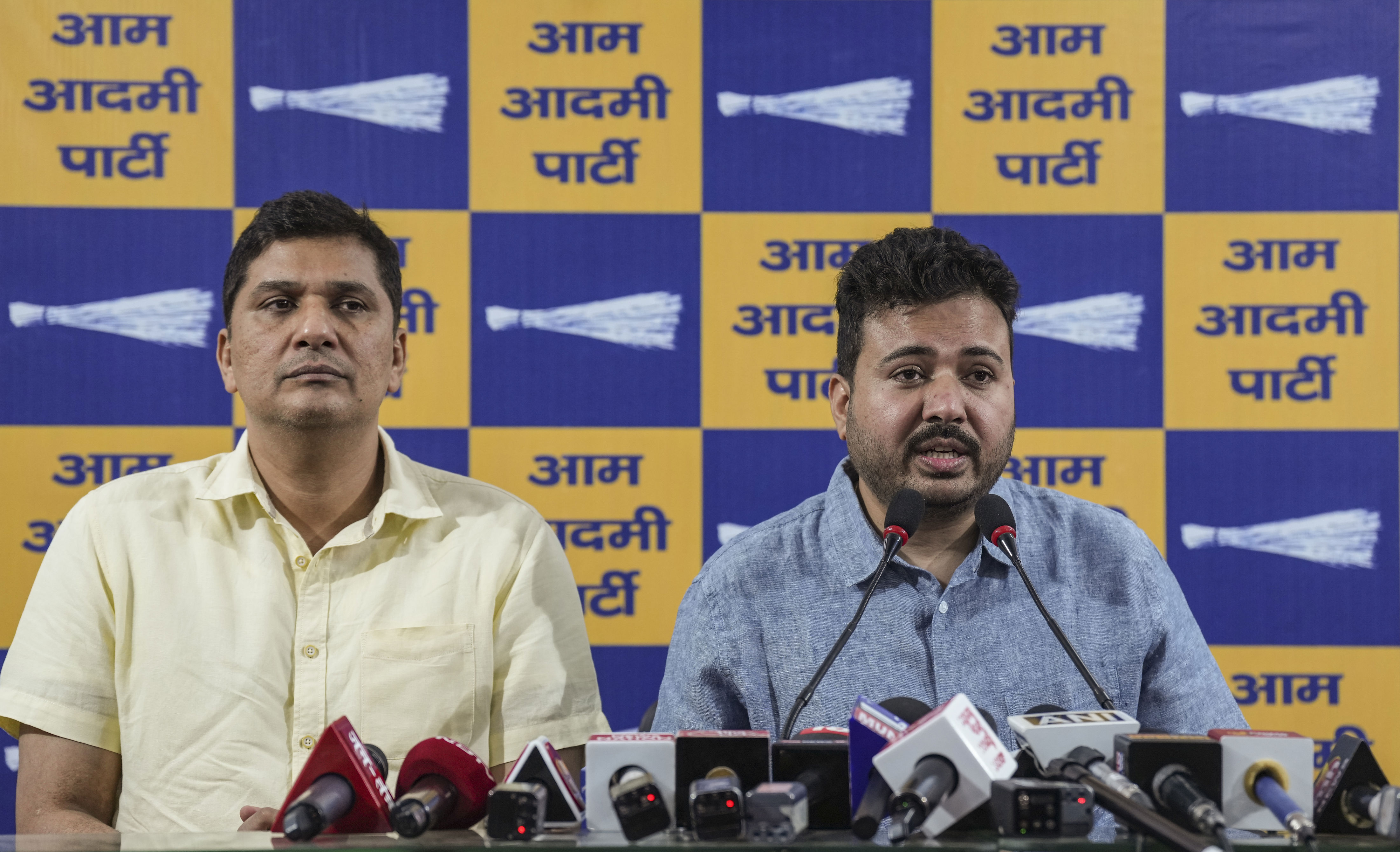 Foreign donations for AAP: CBI books Durgesh Pathak, Kapil Bhardwaj ...