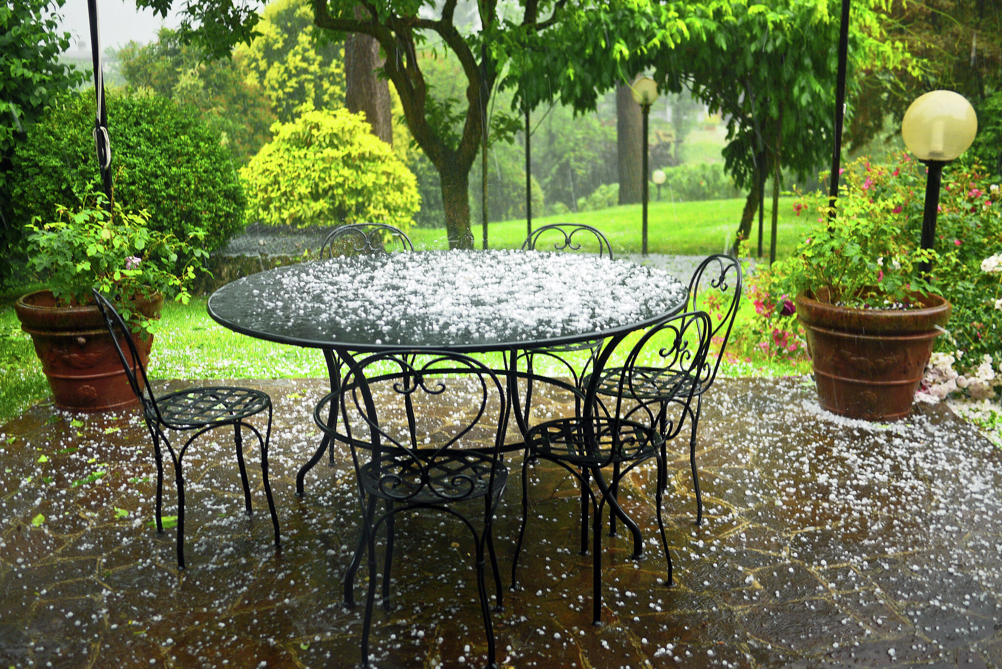 Creeping cold front could bring hail, tornadoes to North Texas over Easter