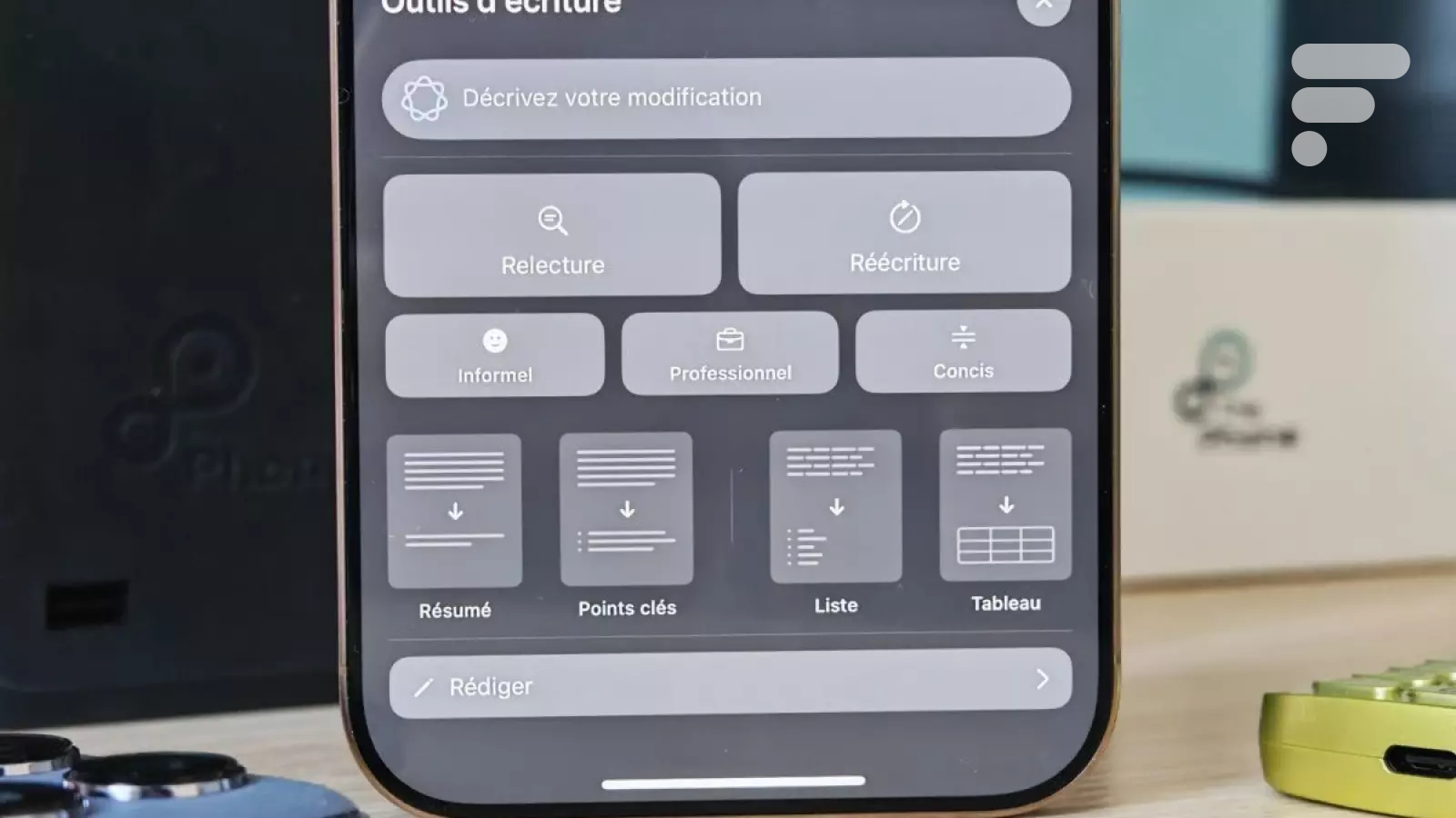 Meta bloque Apple Intelligence sur Facebook, WhatsApp et Instagram