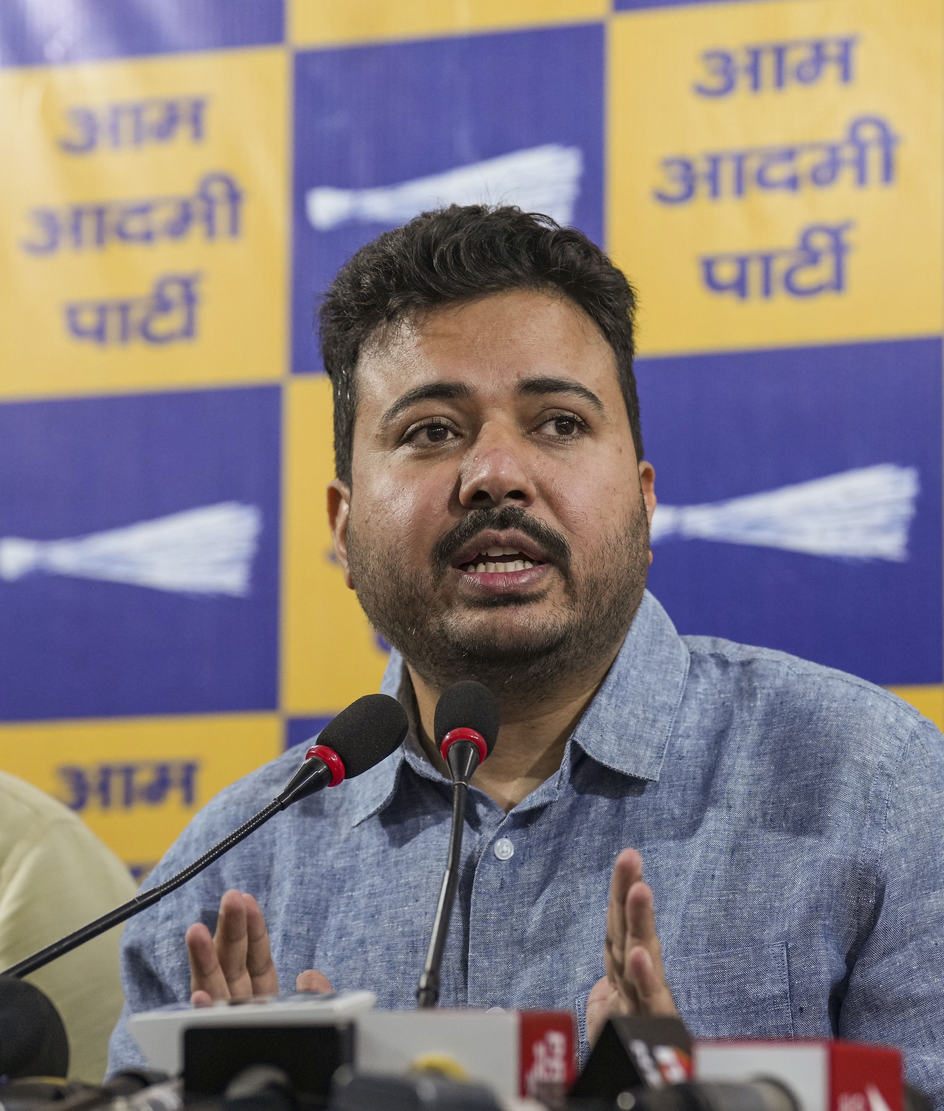 Foreign donations for AAP: CBI books Durgesh Pathak, Kapil Bhardwaj ...