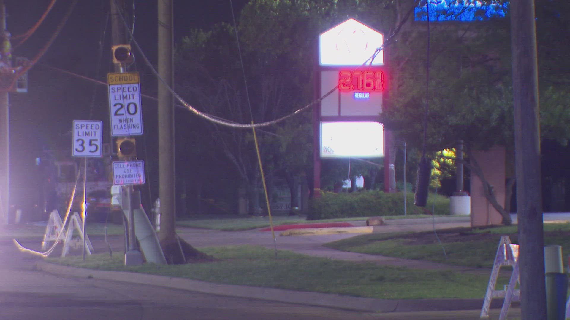 Oncor is working to restore power after large outage, closing roads