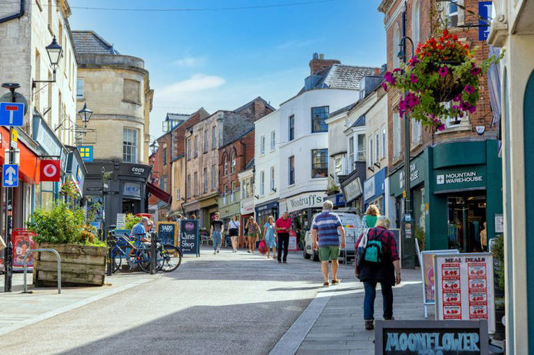 Major high street store to close 50 branches amid shakeup