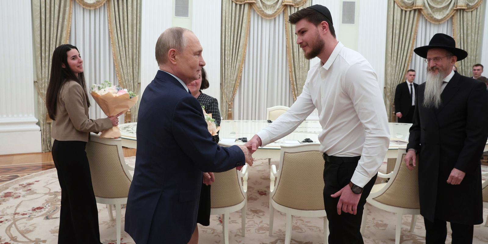 Putin till gisslan: Ska vara tacksamma mot Hamas