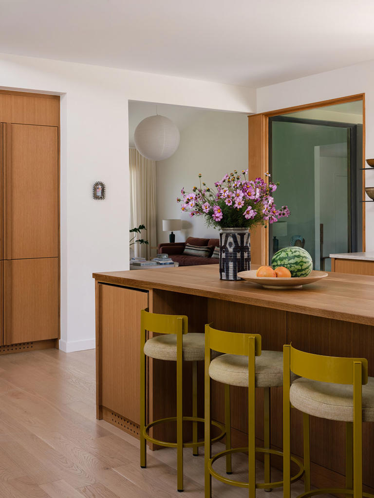 In This Mid-Century Austin Home, the Retro Fireplace Bench Is a Nod to ...