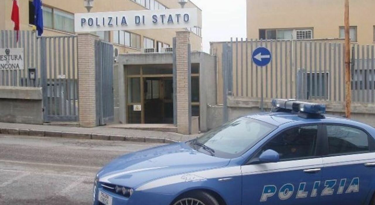 Con la scusa di vedere il gatto perseguita e minaccia l'ex fidanzata ...