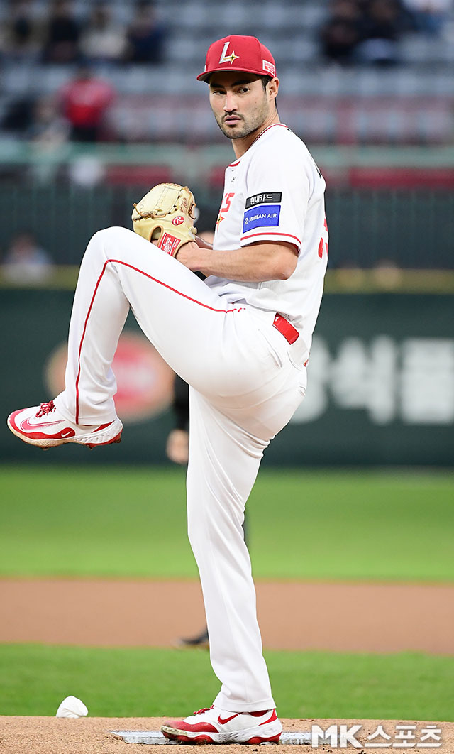 SSG 화이트 ‘KBO리그 데뷔’ [MK포토]