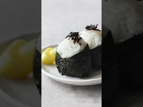How To Make Kombu Onigiri (Japanese Rice Balls)