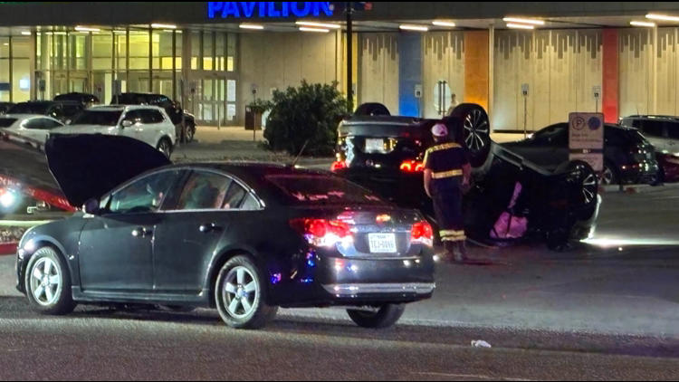 Alameda crash investigation underway after vehicle rollover near ... Alameda crash investigation underway after vehicle rollover near ...