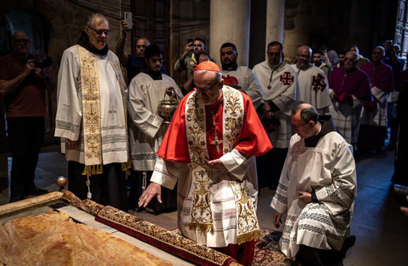 Jerusalem celebrates Holy Thursday with ritual feet washing ...