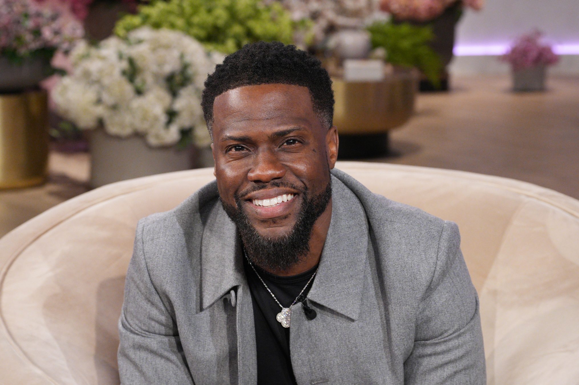 Kevin Hart explains why recipients of his $10,000 grants will also ...