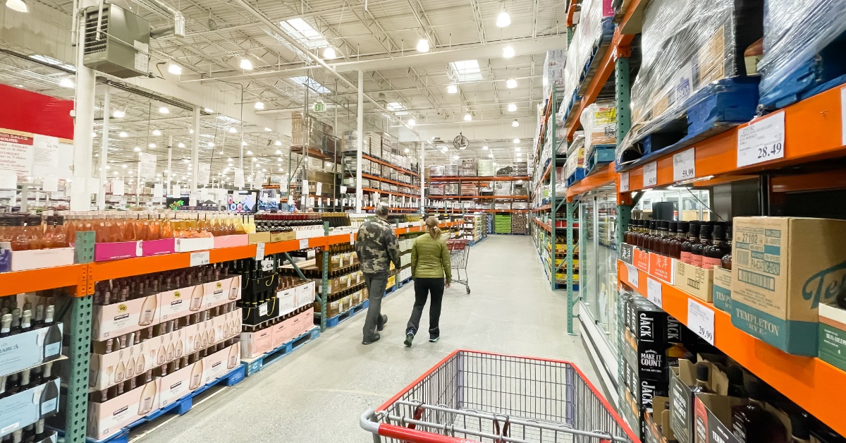 The 10 Highest-Paying Jobs at Costco (That You'll Actually Like)