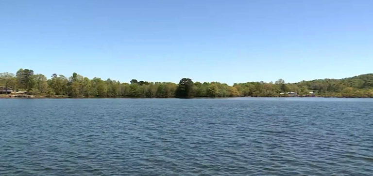 Angler indicted in deadly boat crash during fishing tournament on Smith Lake in Alabama