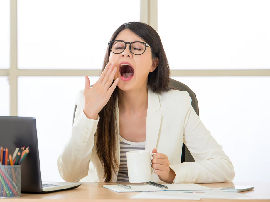 Frequent yawning is not a normal thing, it can be a sign of this big ...