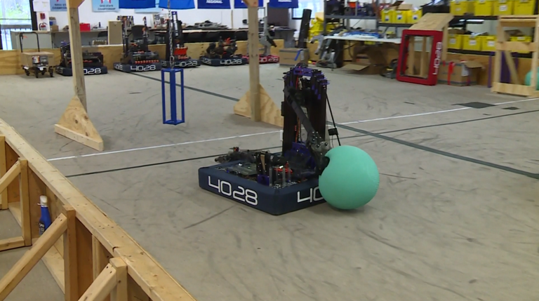 Greater Cincinnati robotics team headed to world championships in Texas