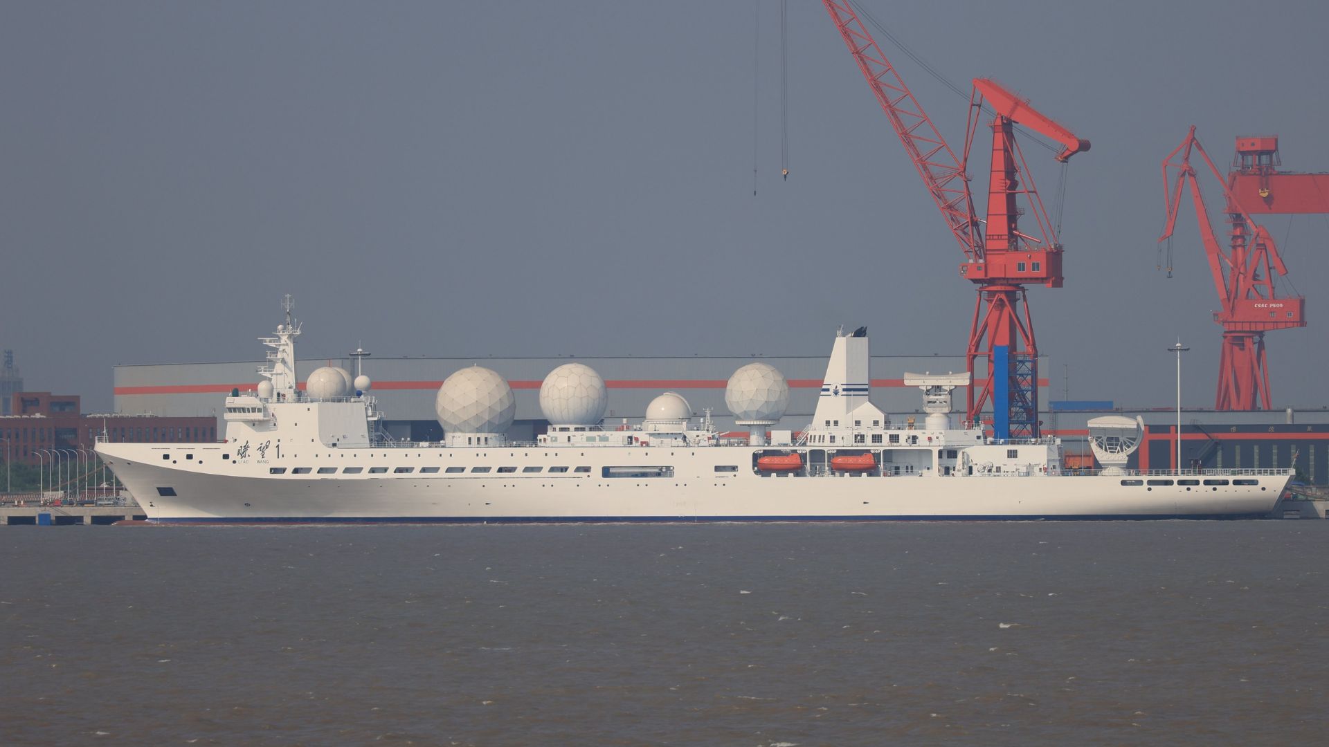 30,000-ton terror: China sends colossal spy ship to track US satellites ...