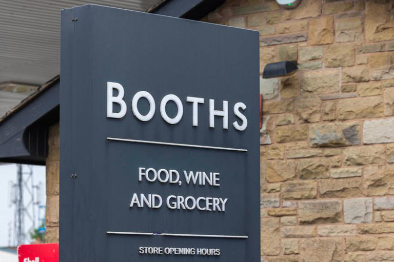 UK supermarket issues update after removing self checkout tills in stores